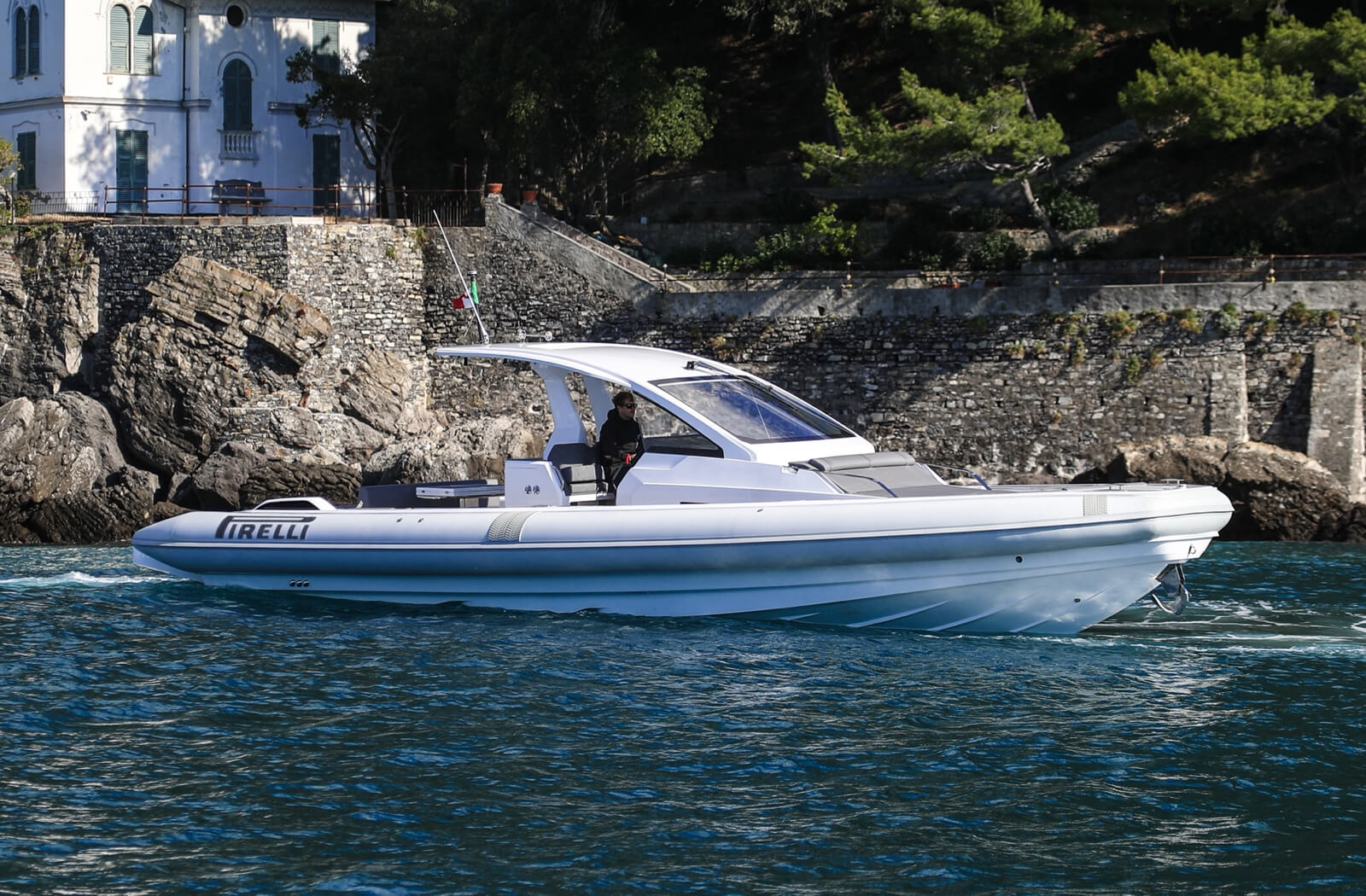 Semi-Rigide PIRELLI PIRELLI 42 ~ Vente bateau Pirelli Speedboats
